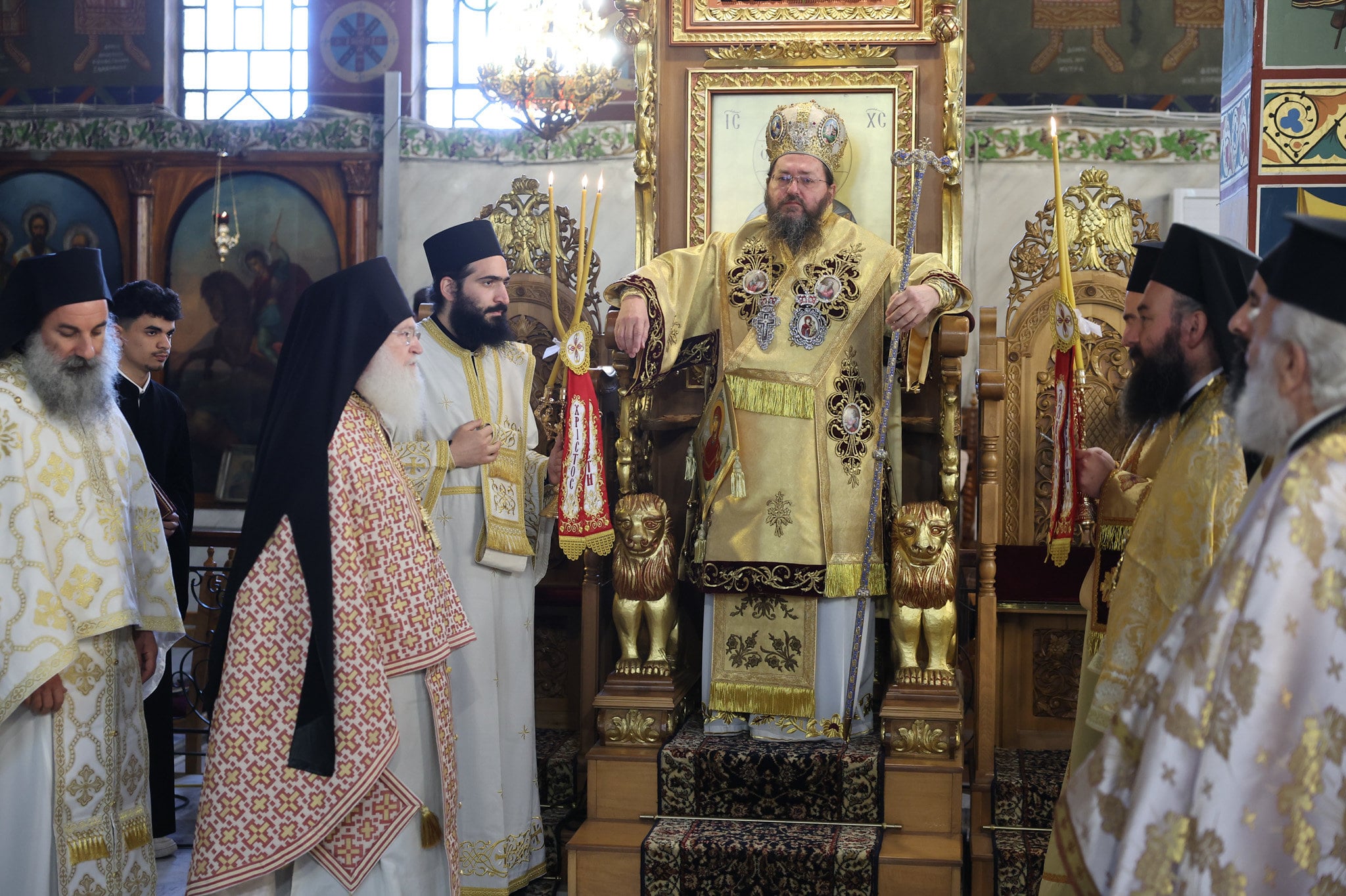 Αρχιερατική Θεία Λειτουργία ενώπιων της Τιμίας Ζώνης της Θεοτόκου στο ...